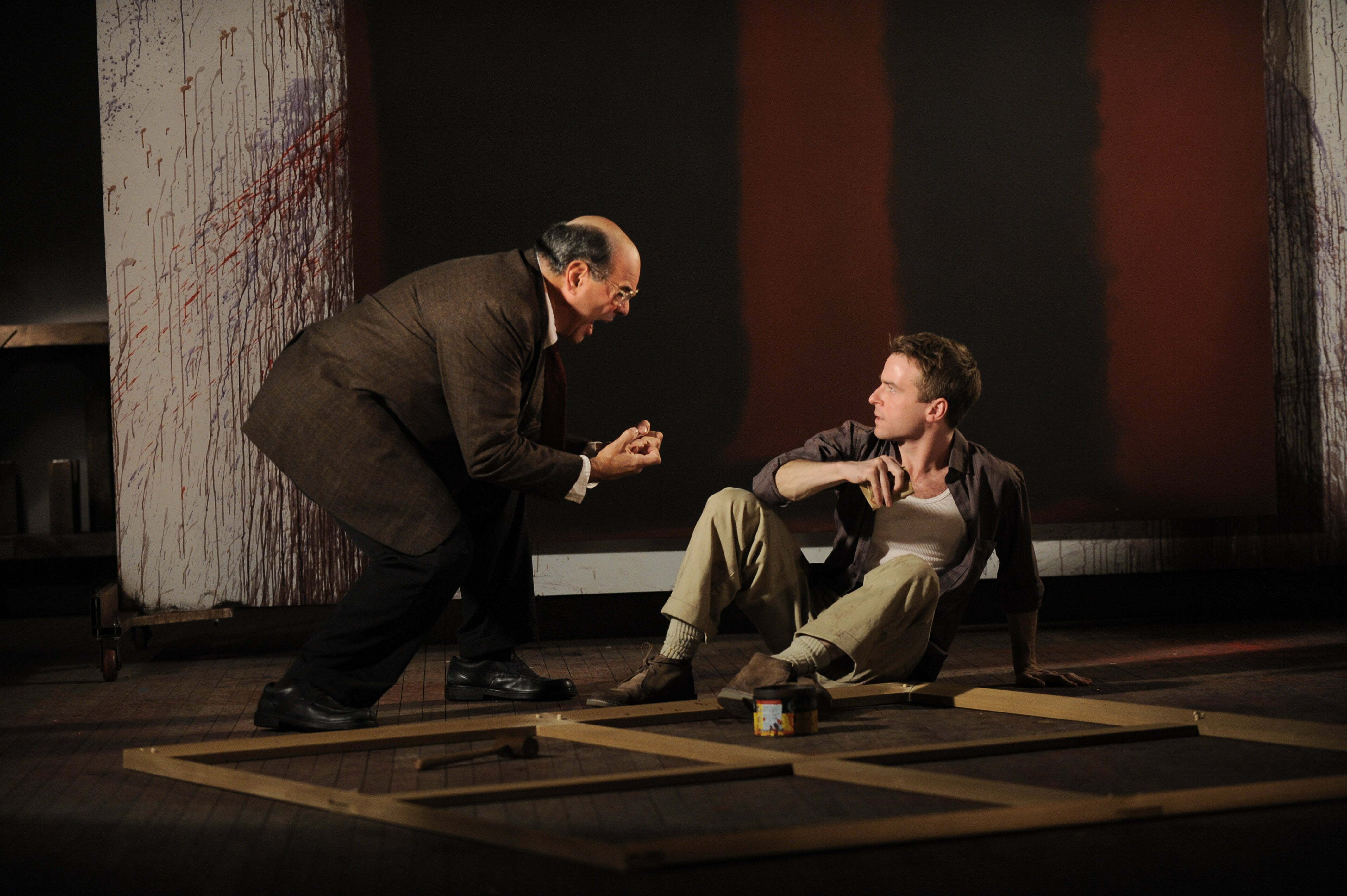 Red - Theatre reviews