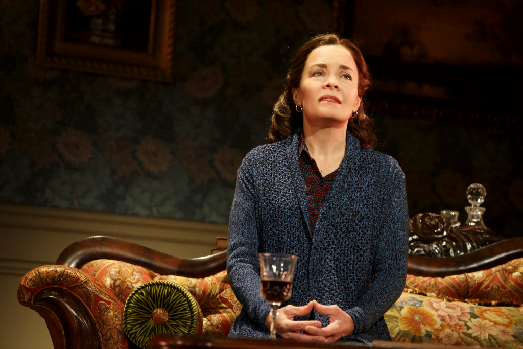 Fun Home- 2016 National Tour - Theatre reviews